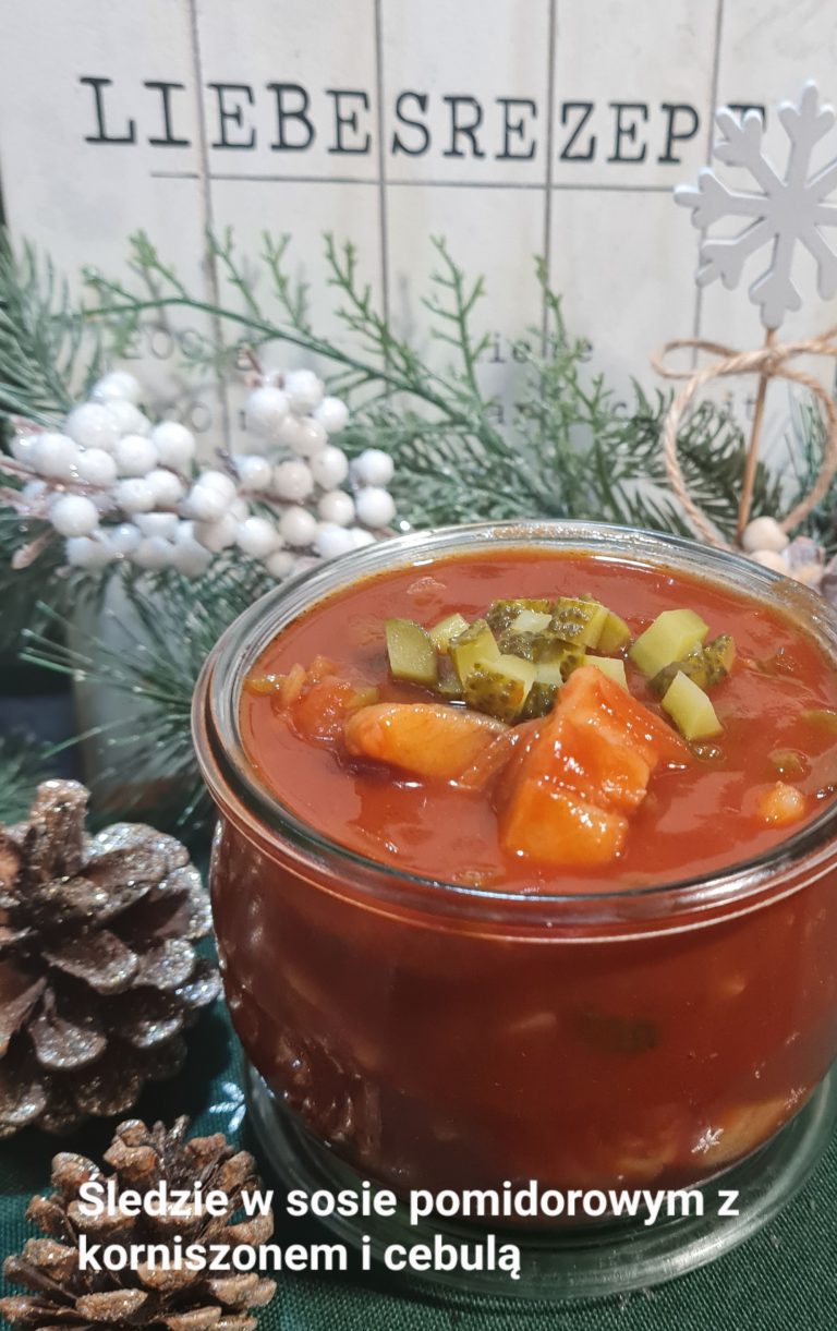 Najlepszy przepis na śledzie w sosie pomidorowym - Damsko-męskie spojrzenie na kuchnię